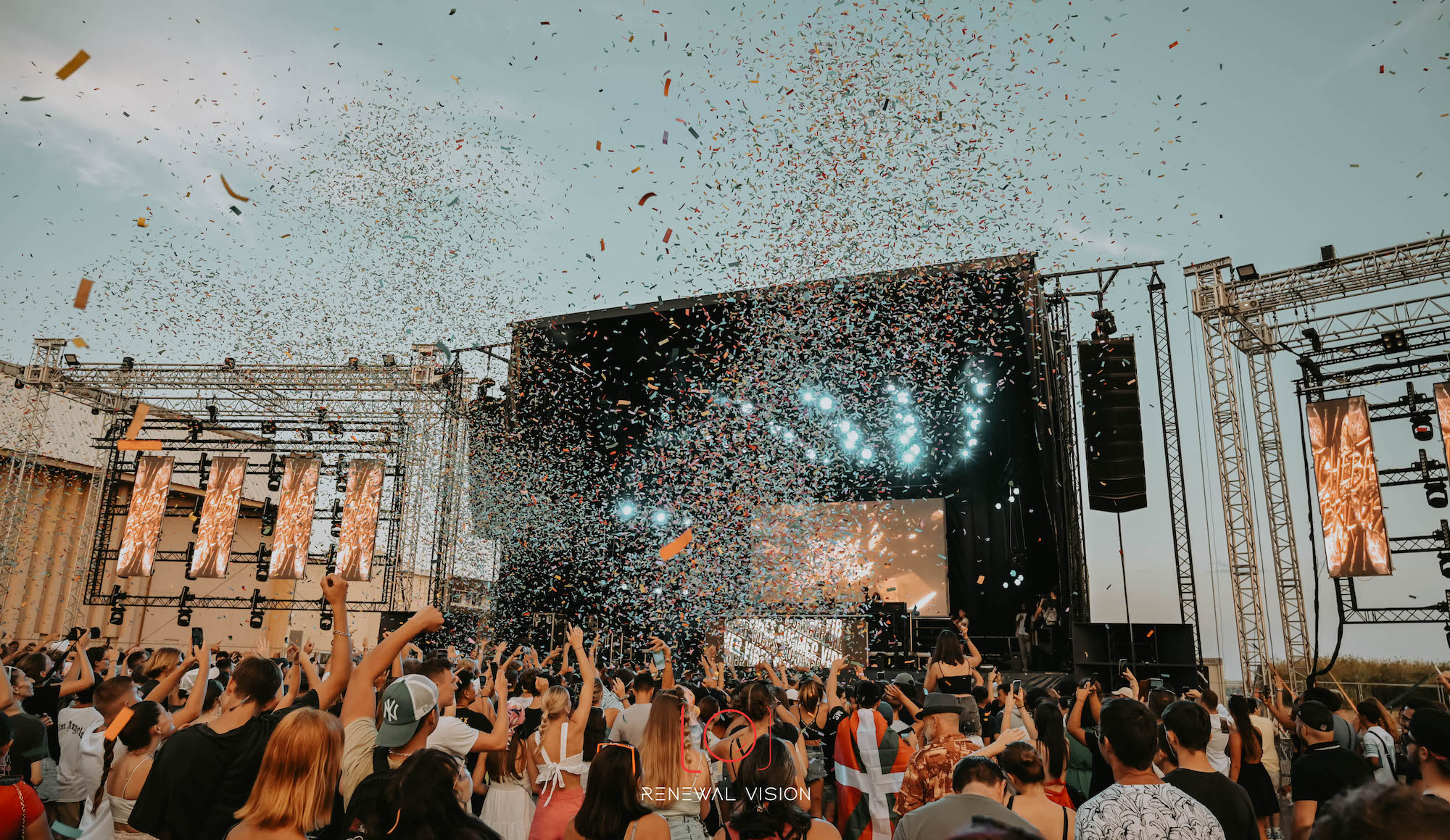 Festival SUMMER VIBES